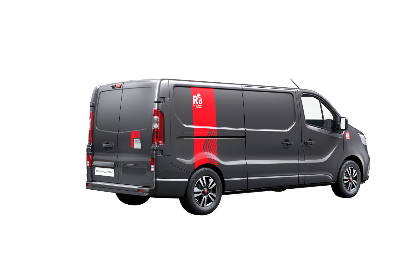 RENAULT TRUCKS TRAFIC RED EDITION: AN EXCLUSIVE CUSTOMISED OFFER ...