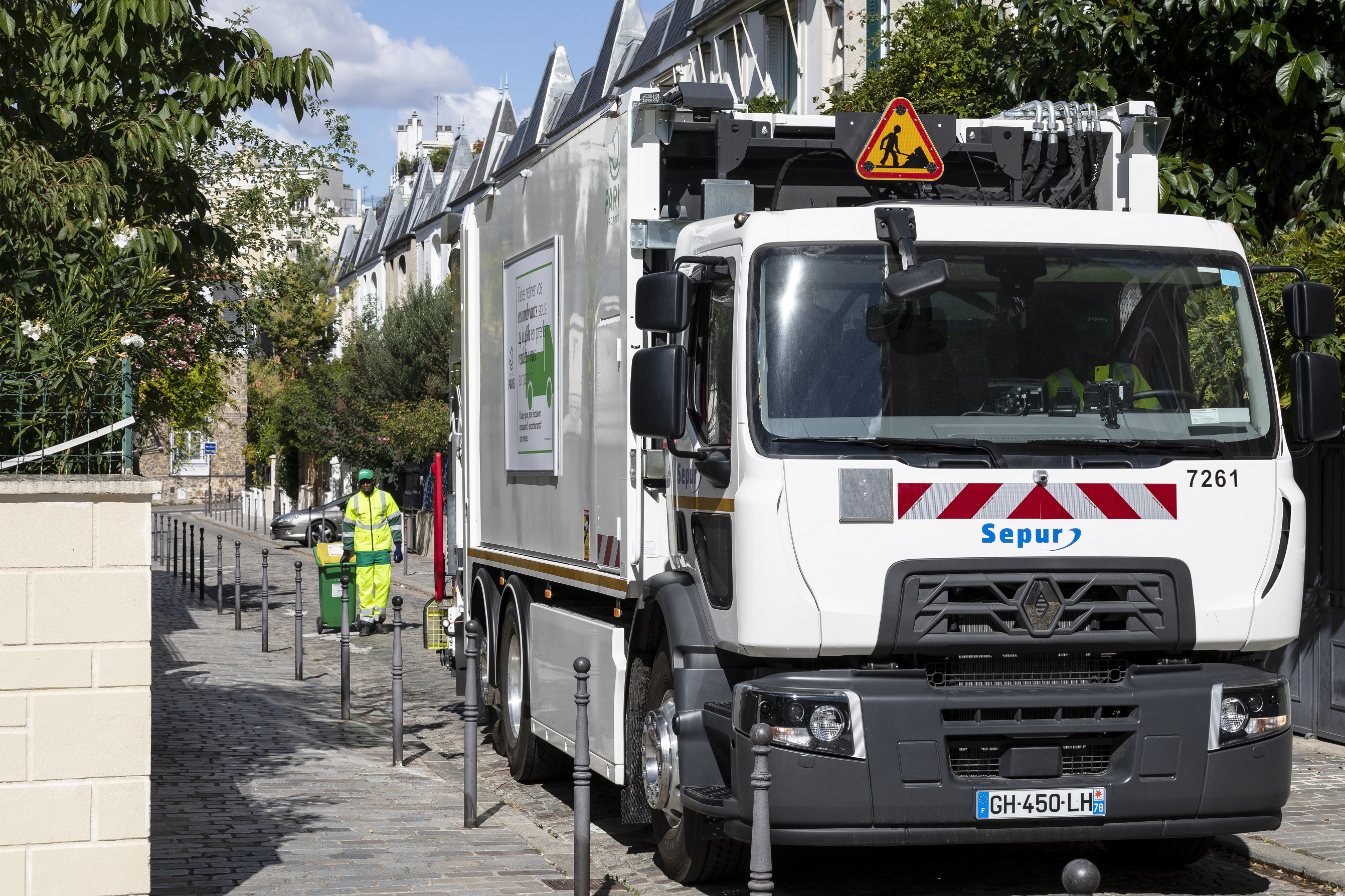 Paris 13e opte pour une collecte de déchets 100 % décarbonée avec 18 ...